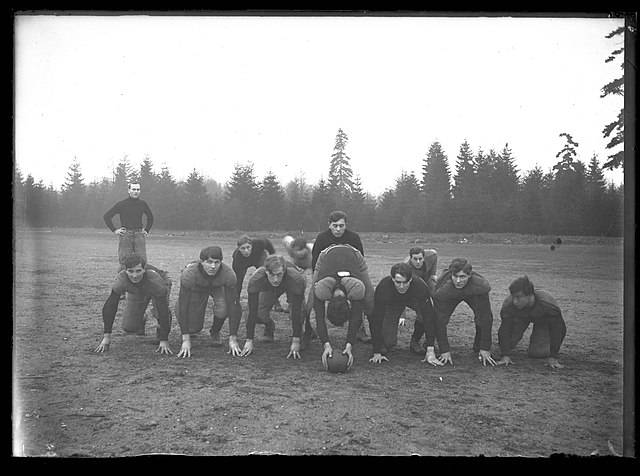 December 15 Football History - Pigskin Dispatch