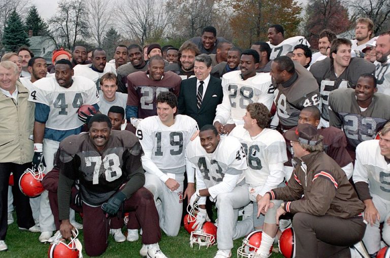 1989 American Football Season - Pigskin Dispatch